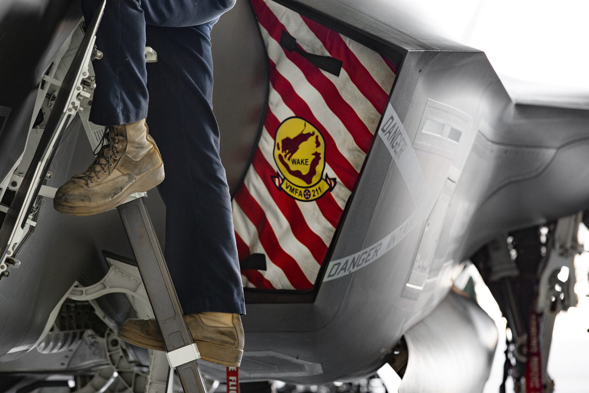 Union Strength Dwindles at Top Defense Contractors - Inkstick